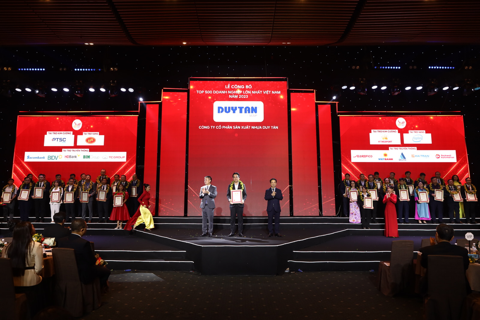 DUY TAN JSC RECEIVED "TOP 500 LARGEST ENTERPRISES IN VIETNAM" 2023 ...