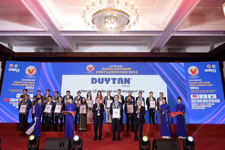 DUY TAN PLASTICS HAS ACHIEVED HIGH-QUALITY VIETNAMESE PRODUCT AWARD IN 27 CONSECUTIVE YEARS ...